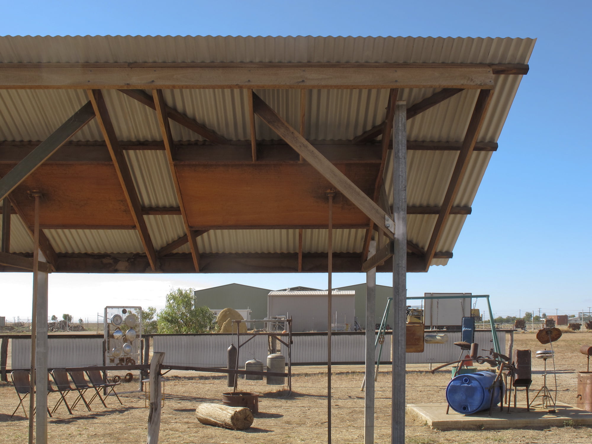 The Musical Fence in Winton - Graeme Leak
